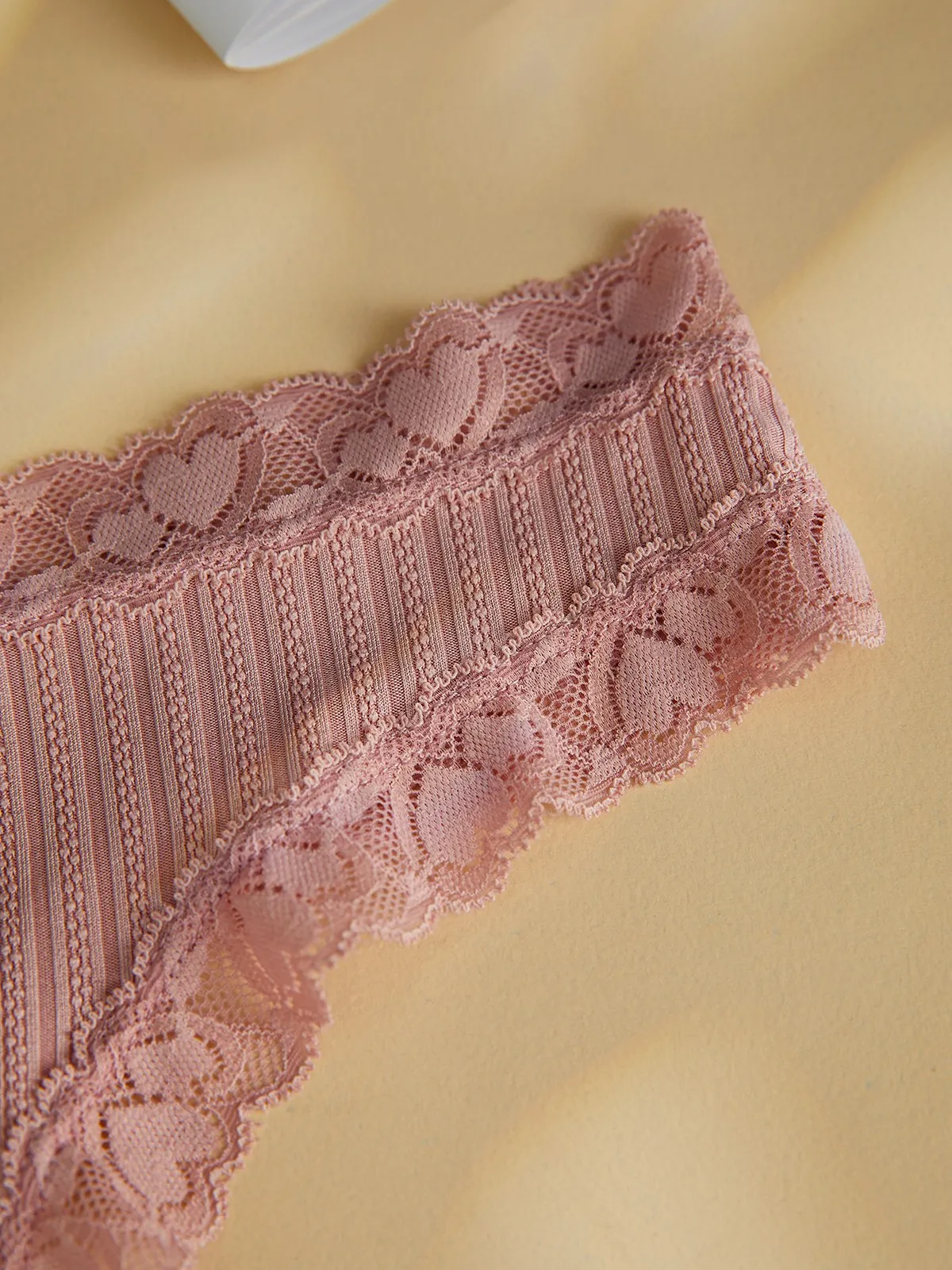 Lace-trimmed Thongs | Savana | Bestsellers