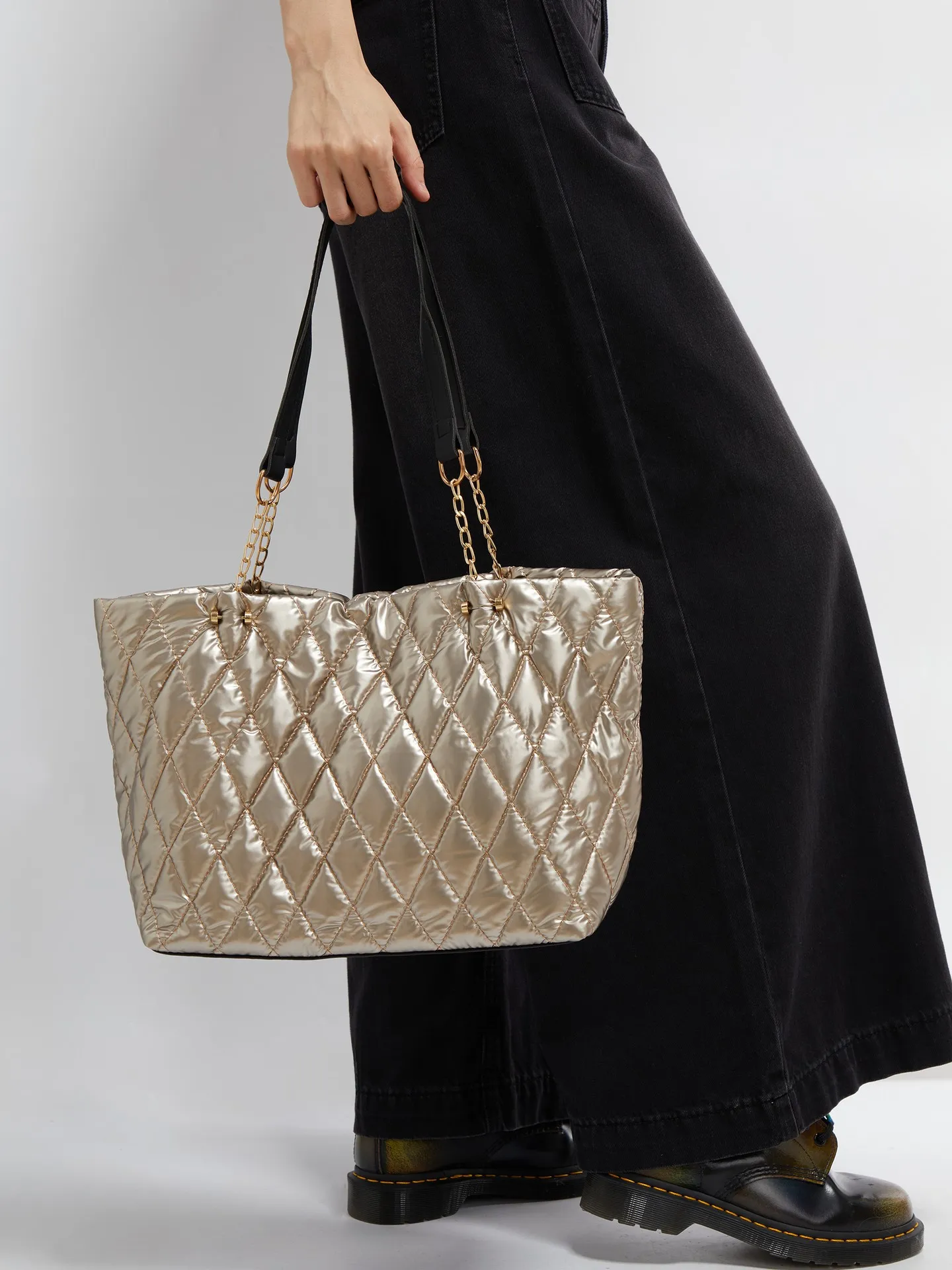 Checked Bucket Tote Bag | Savana | Bestsellers